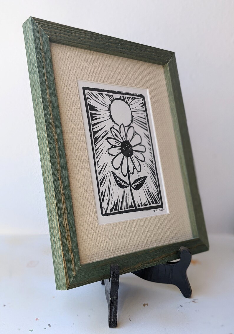 Daisy Linocut Print in Rustic Green Frame - Etsy
