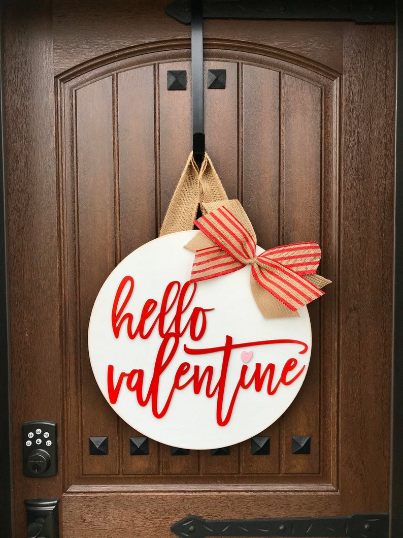 25+ Fabulous Valentine’s Day Door Decorations {Hangers, Wreaths & More!}