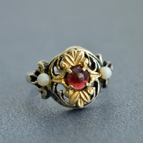 Garnet Antique Ring - Etsy