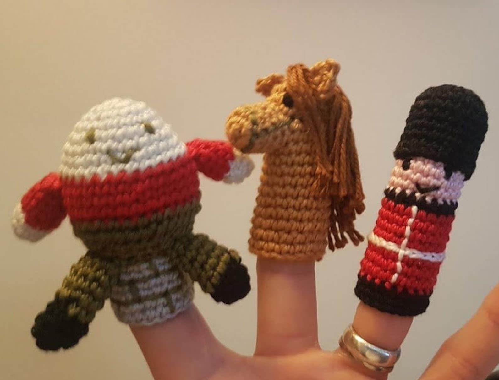 Humpty Dumpty Finger Puppet Crochet Pattern - Nursery Rhymes - Etsy