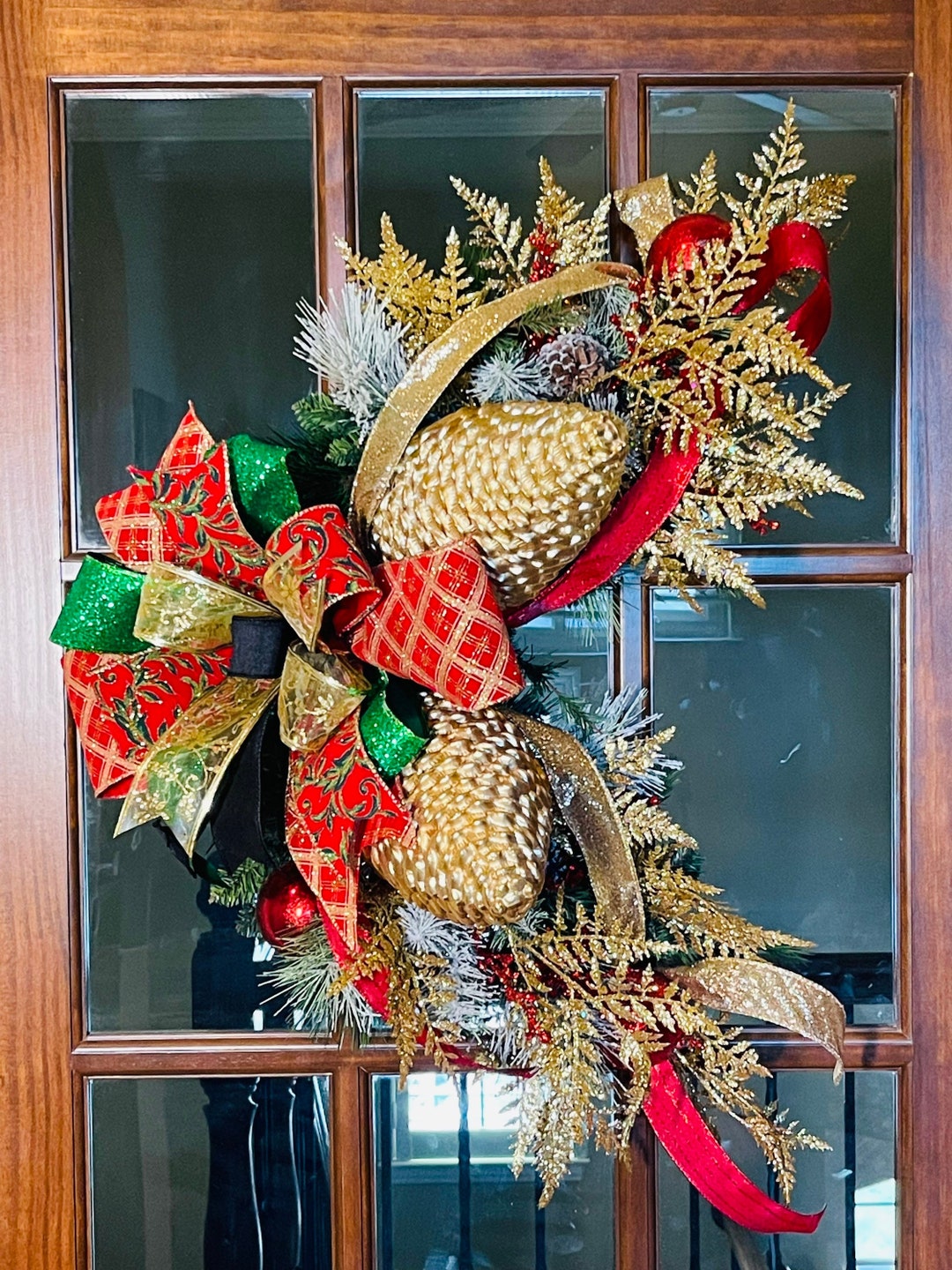 Traditional Christmas Corner Mirror Swags, Fireplace Mantle Decor ...