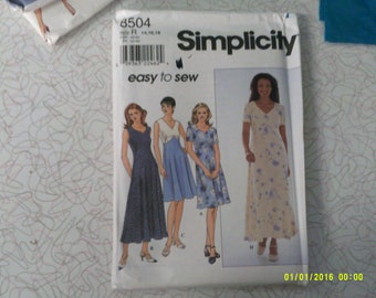 Simplicity Dress - Etsy