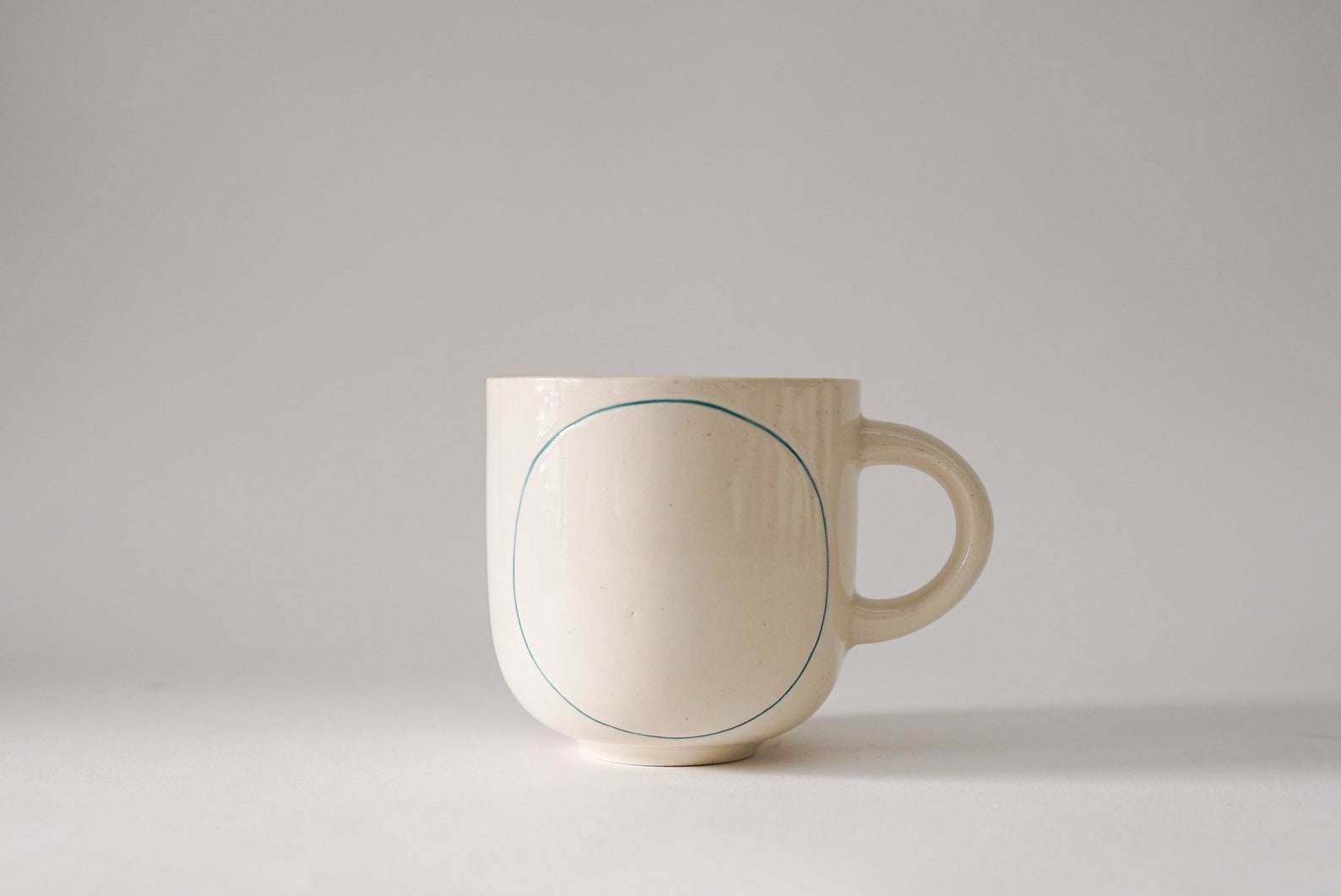 A Set of 6 Handmade Ceramic Mugs H: 3 / Circle Mugs / Coffee Cups - Etsy