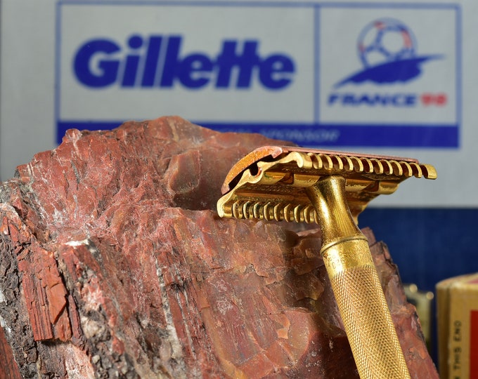 Good Gillette Goodwill 160 Long Comb With Ball End Handle Double Edge ...