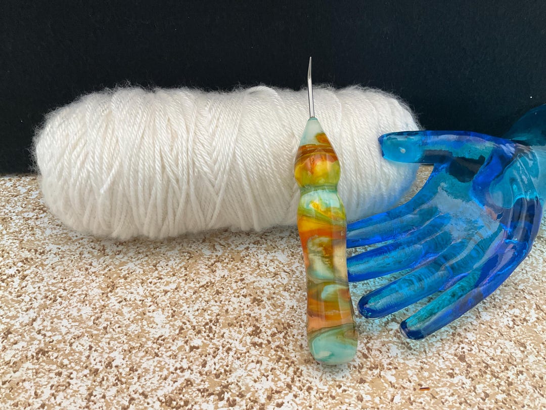 Loom Hook KB 1 Handmade Too Shay Knitting Loom Hook Handle Wood ...