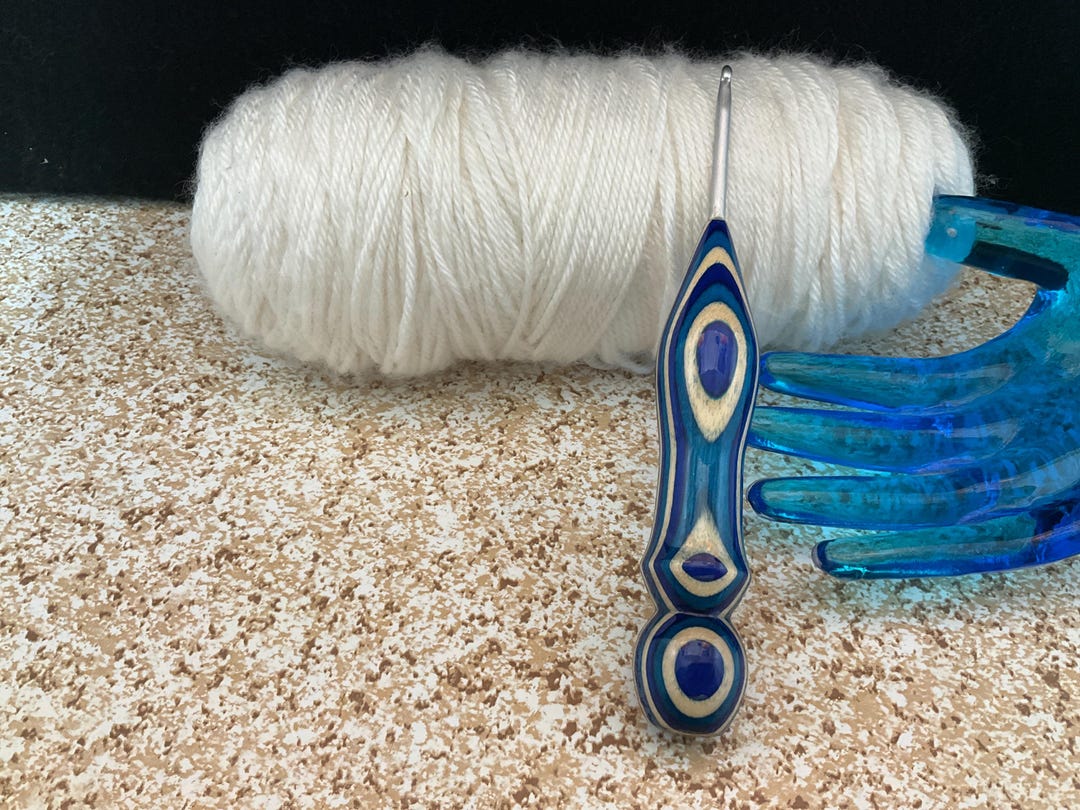 Handmade F/ 3.75 Mm Clover Amour, Too Shay Crochet Hook Color Wood ...