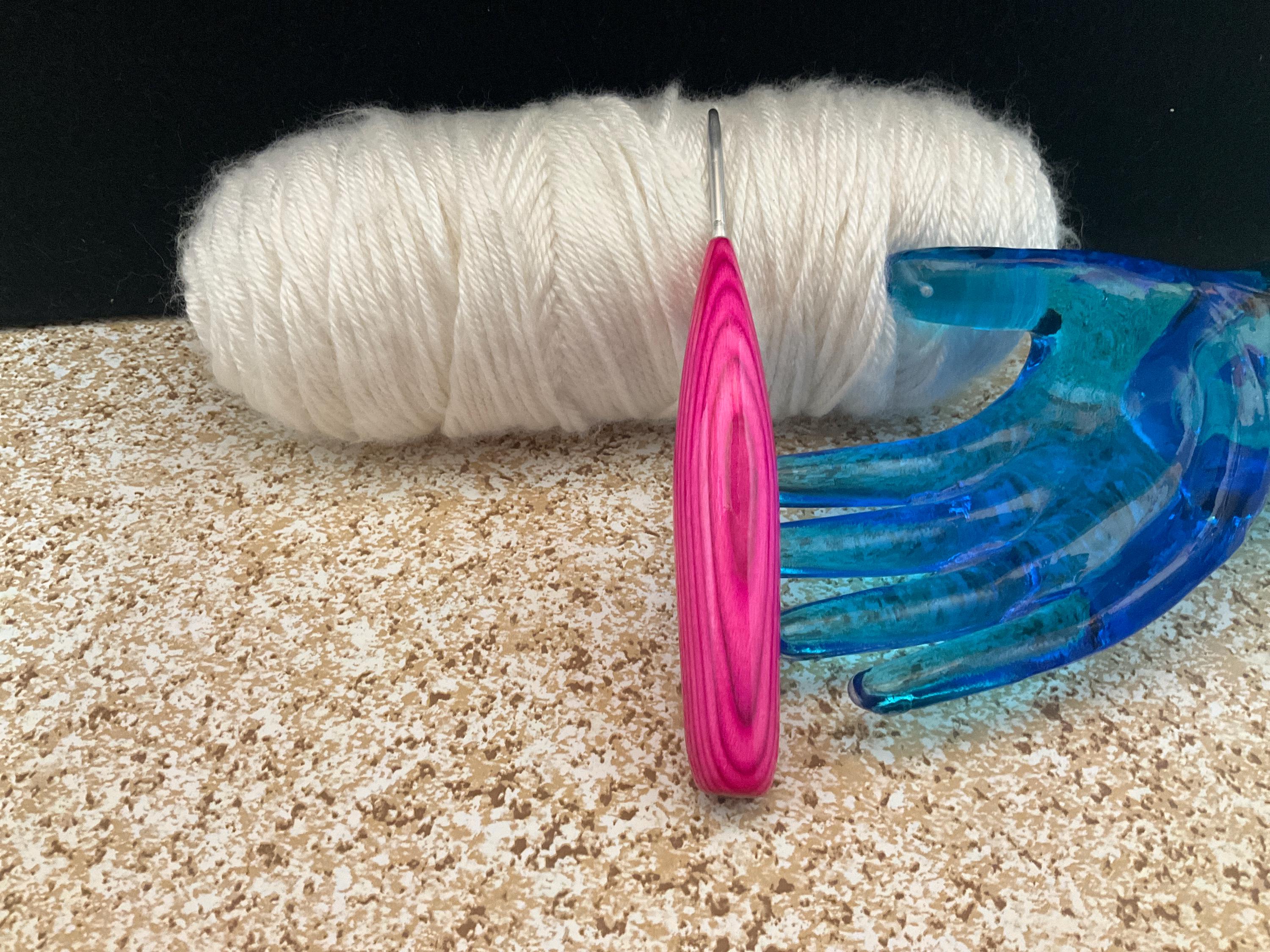 Handmade E/3.50 Mm Clover Amour, Too Shay Crochet Hook Handle Color ...