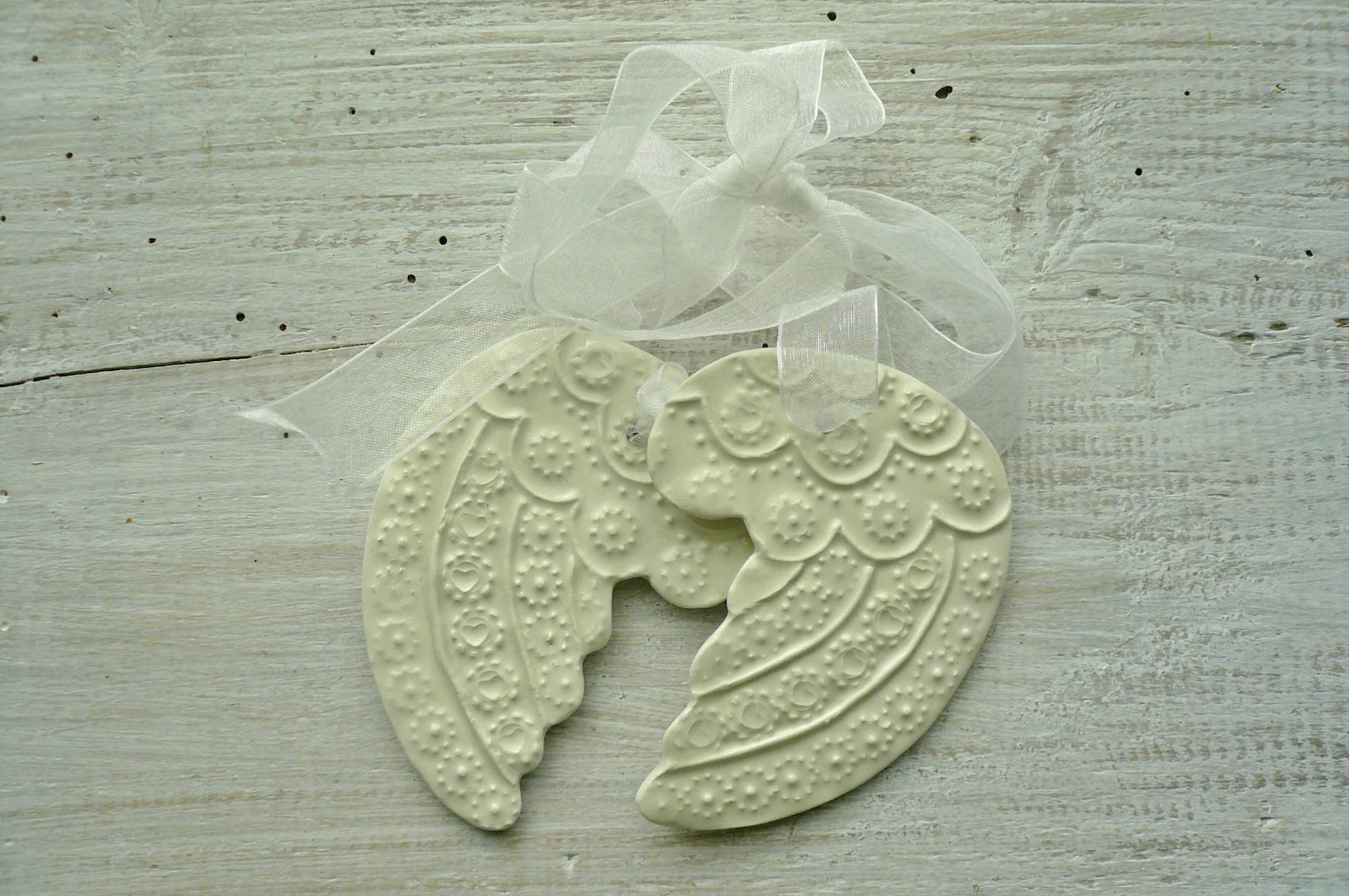 Le ali dell'angelo ali angelo in ceramica bianca decorazione natalizia ...