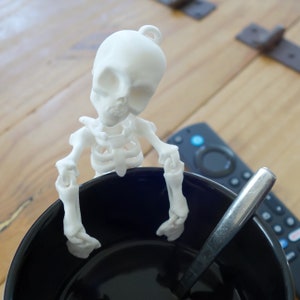 Fully Articulated Human Skeleton 3D Print-in-place STL Model Fidget Toy ...