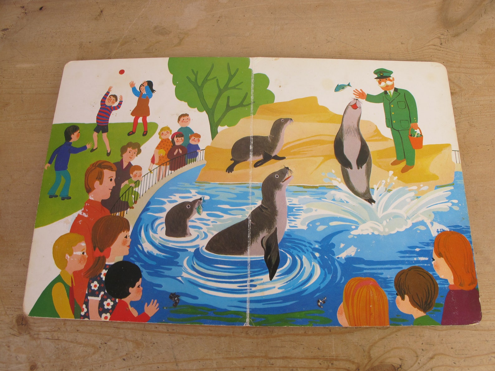 The Zoo - Vintage Board Book Illustrated by Pam Adams 1974 - Etsy