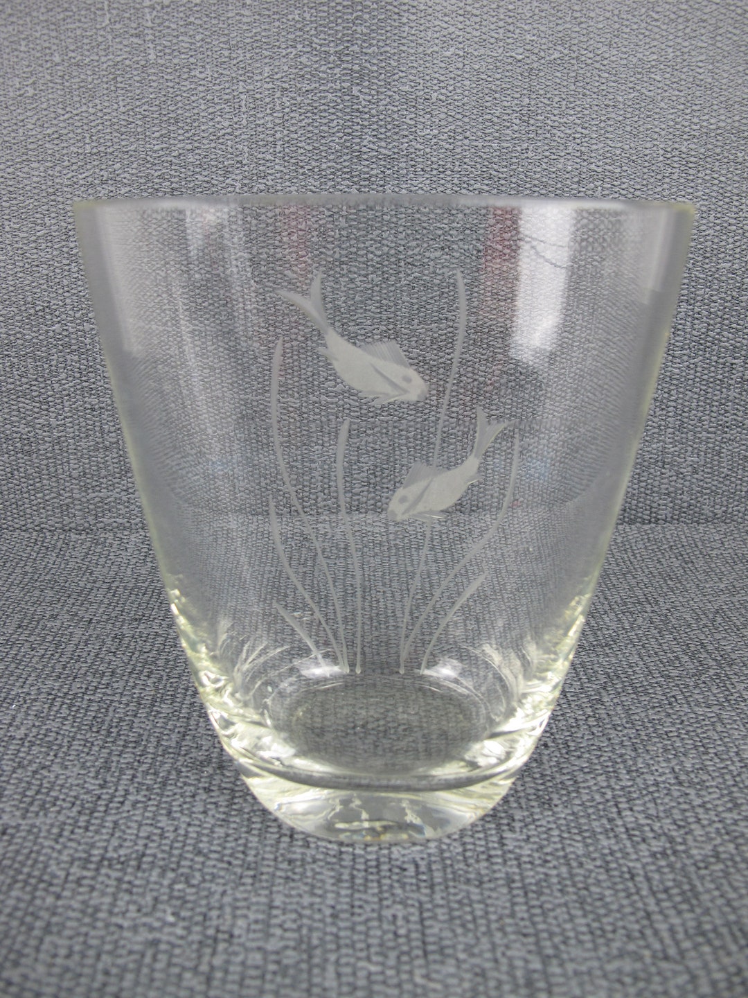 Vintage Cut Glass Vase. Two Fish Swimming Amonst Underwater Foliage ...