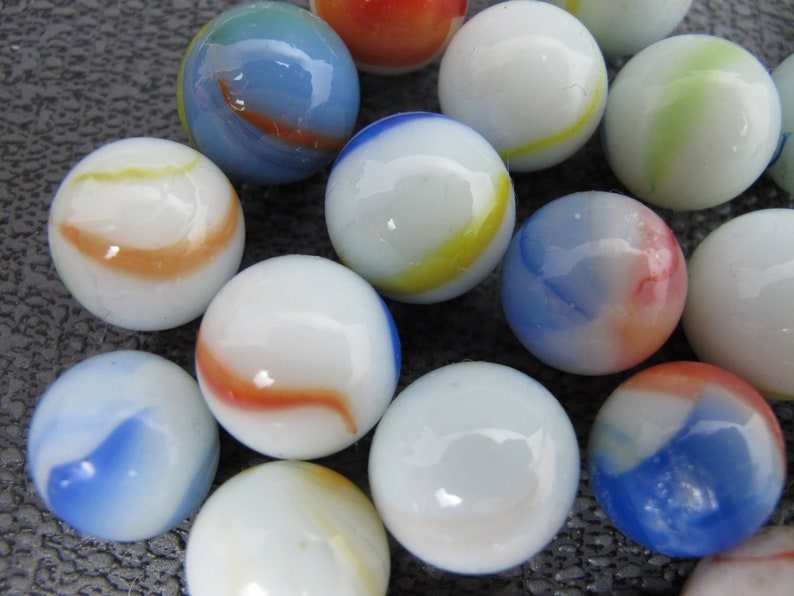 Vintage Collection of 20 Glass Marbles. Lovely Opaque Marbles With Blue ...