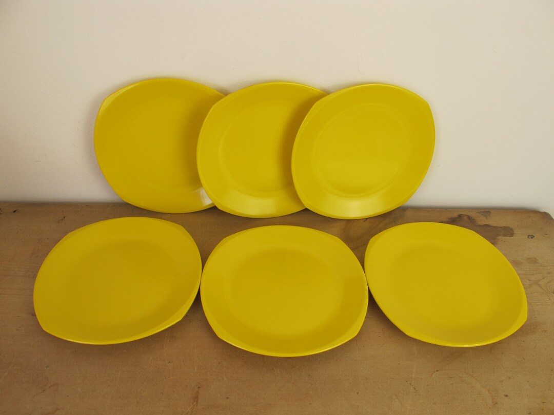 Vintage Yellow Plates. Six Argosy Ware Melmex Small Bright Yellow ...