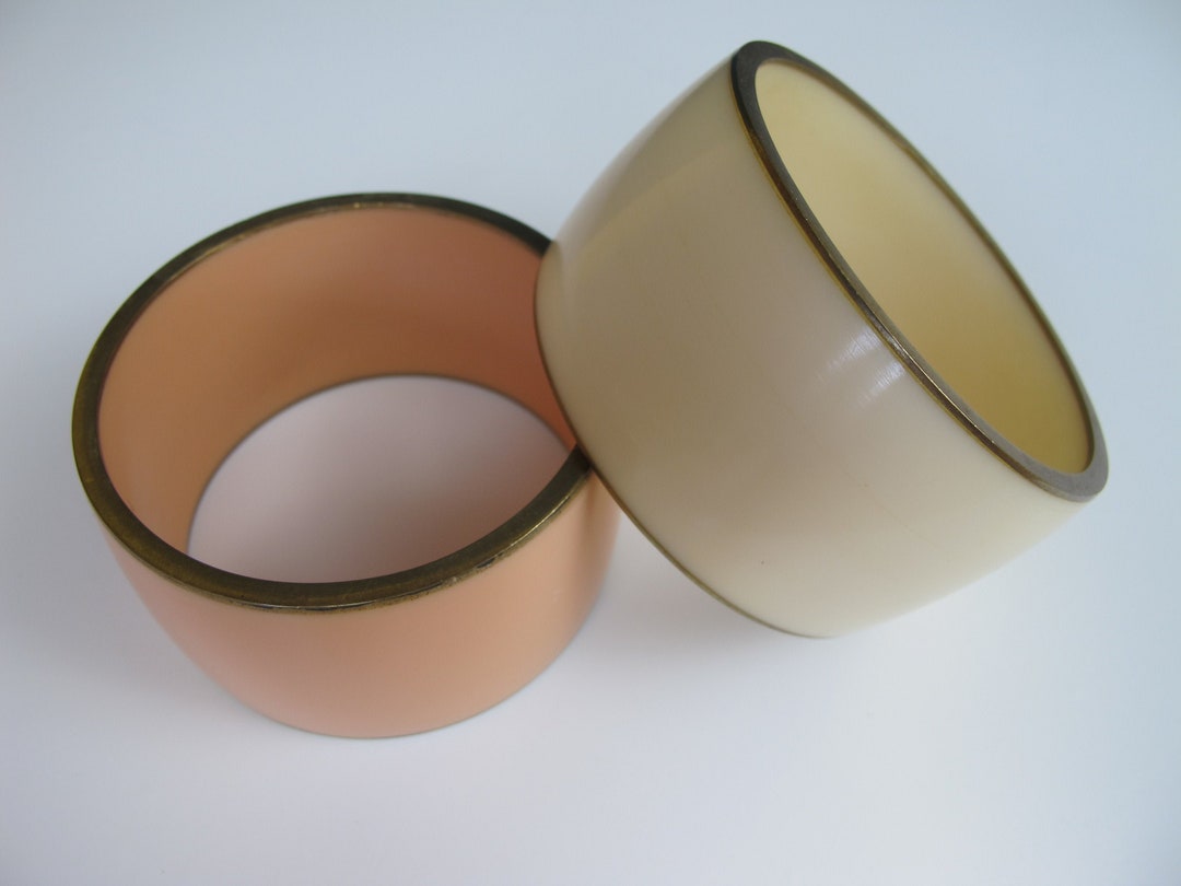 Vintage Plastic Bangle Set, Cream and Salmon, Gold Tone Rims - Etsy