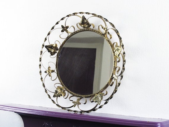 Fancy Round Picture Frame