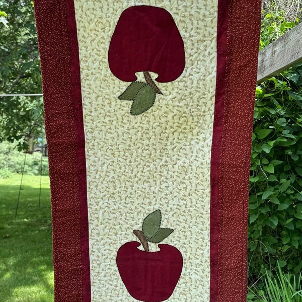 Apple Table Runner Patterns - Etsy
