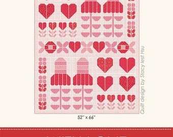 Emmie Quilt Pattern Featuring Grace by Brenda Riddle of Acorn Quilts ...