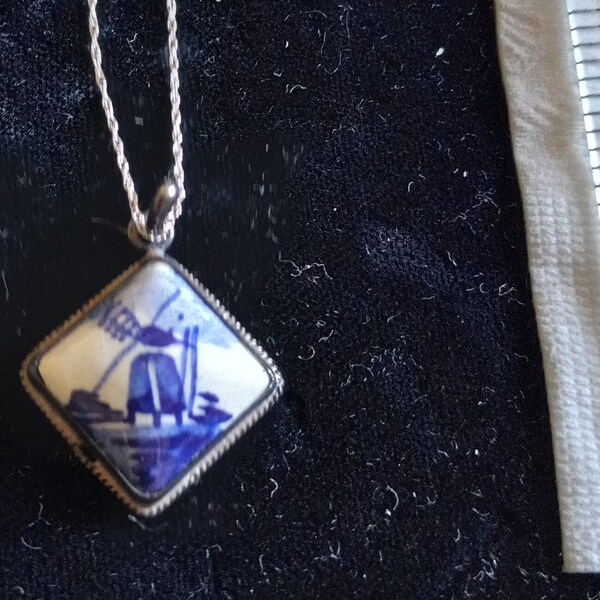Delft Blue Necklace - Etsy