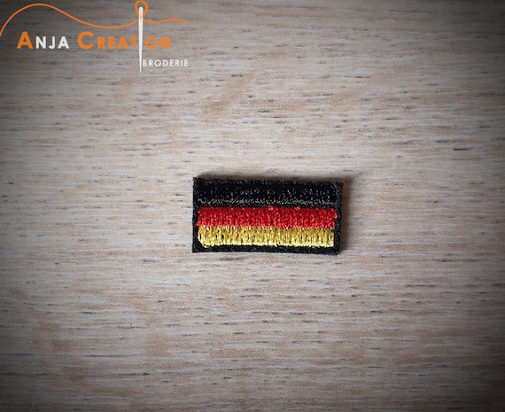 Drama Patch Adams DVDs Madagascar Flag Embroidered Patch - 70mm X 45mm ...