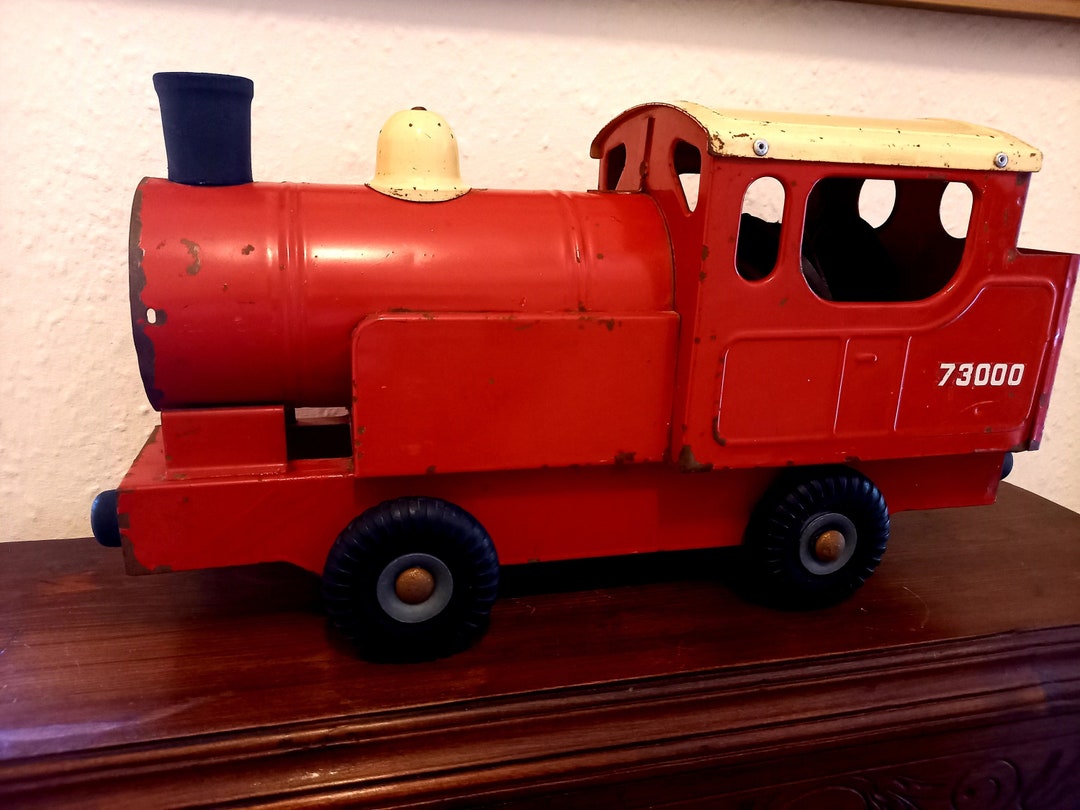 Vintage 50's Large Tri-ang Puff Puff Pull Train 7300 - Etsy