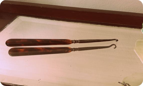 Antique Faux Tortoise Shell Button Hook Corset Hook M… - Gem