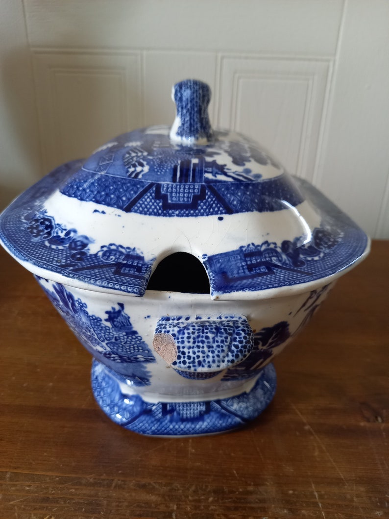 Large Rustic Antique English Victorian Flow Blue Willow Tureen ...