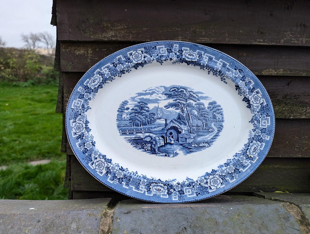 Vintage Medium Cottage Farmhouse Blue and White Barratt Staffordshire ...