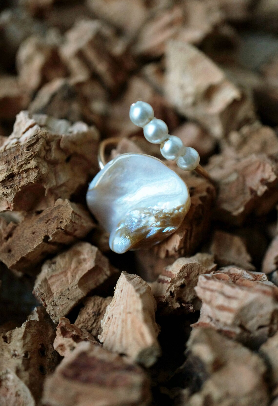 Antonia Shell & Pearl Ring - Etsy