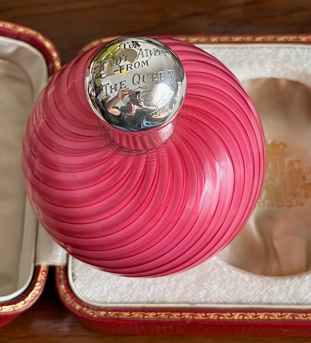 Gift From Queen Victoria to Lady Abdy Williams & Stevens Pompeian Swirl ...