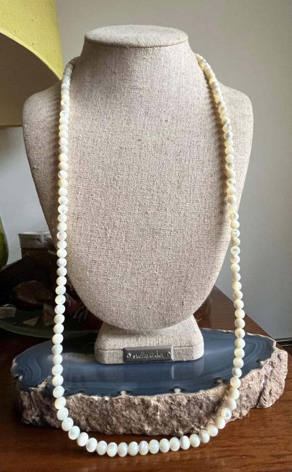 Ultra Long Strand of Antique Mother of Pearl Beads Ne… - Gem