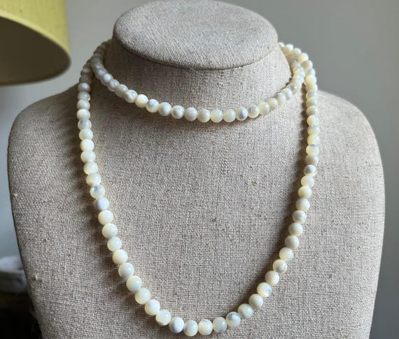Ultra Long Strand of Antique Mother of Pearl Beads Ne… - Gem