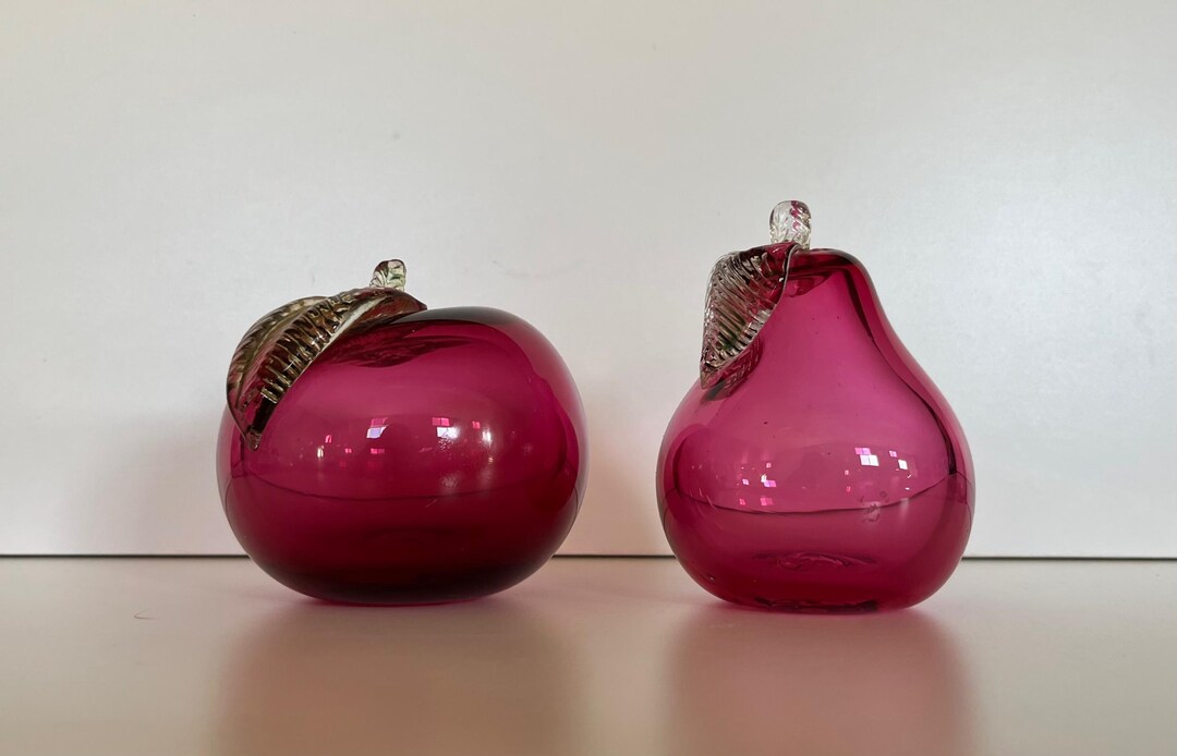 Vintage Angelo Rossi Chalet Cranberry Glass Pear and Apple Paperweight ...