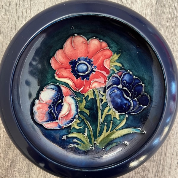 Vintage Moorcroft Anemone - Etsy