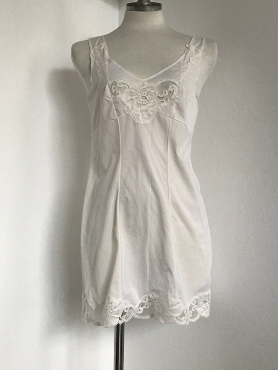 Vintage white night slip - Gem
