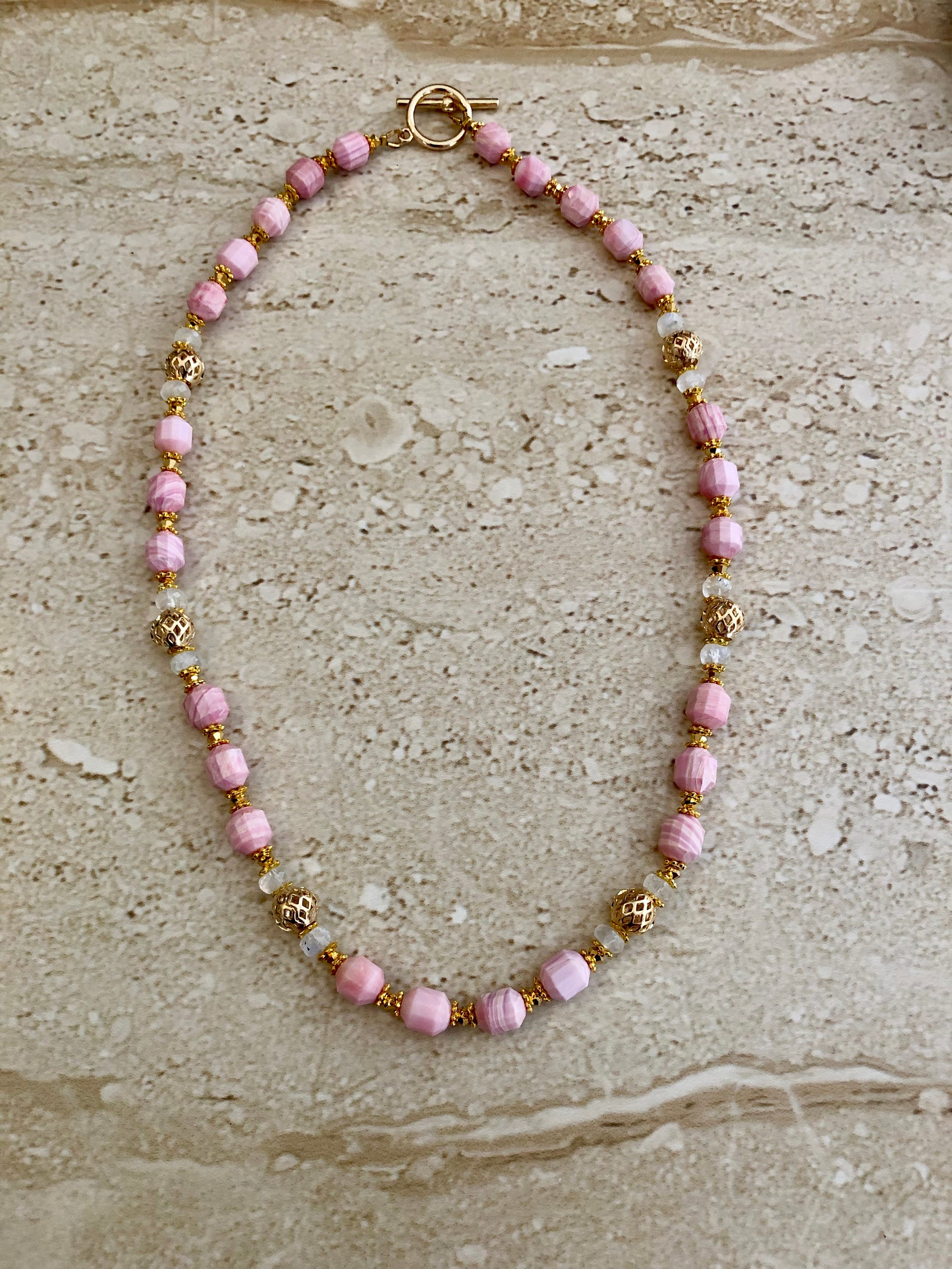 Pink Queen Conch Shell Necklace Double Point Faceted Queen Conch Strand ...