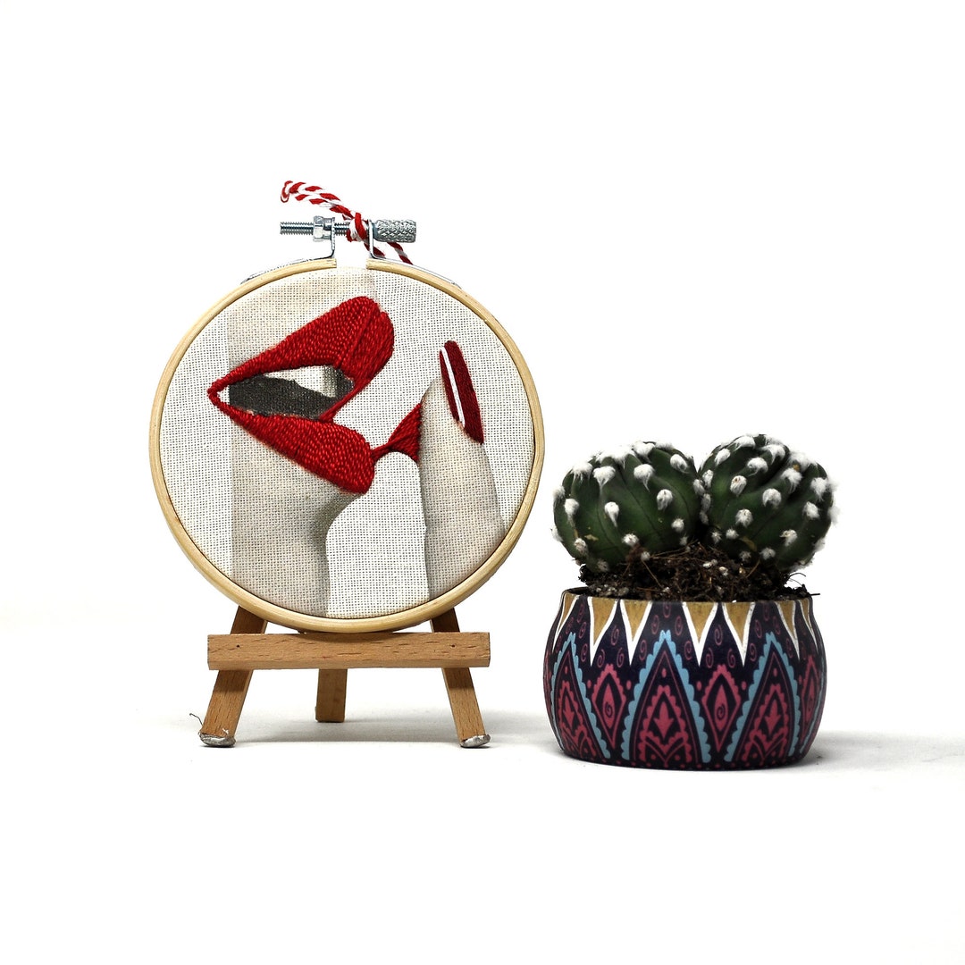Red Mouth Embroidery Modern Embroidery Hoop Red Mouth Embroidery Hoop ...