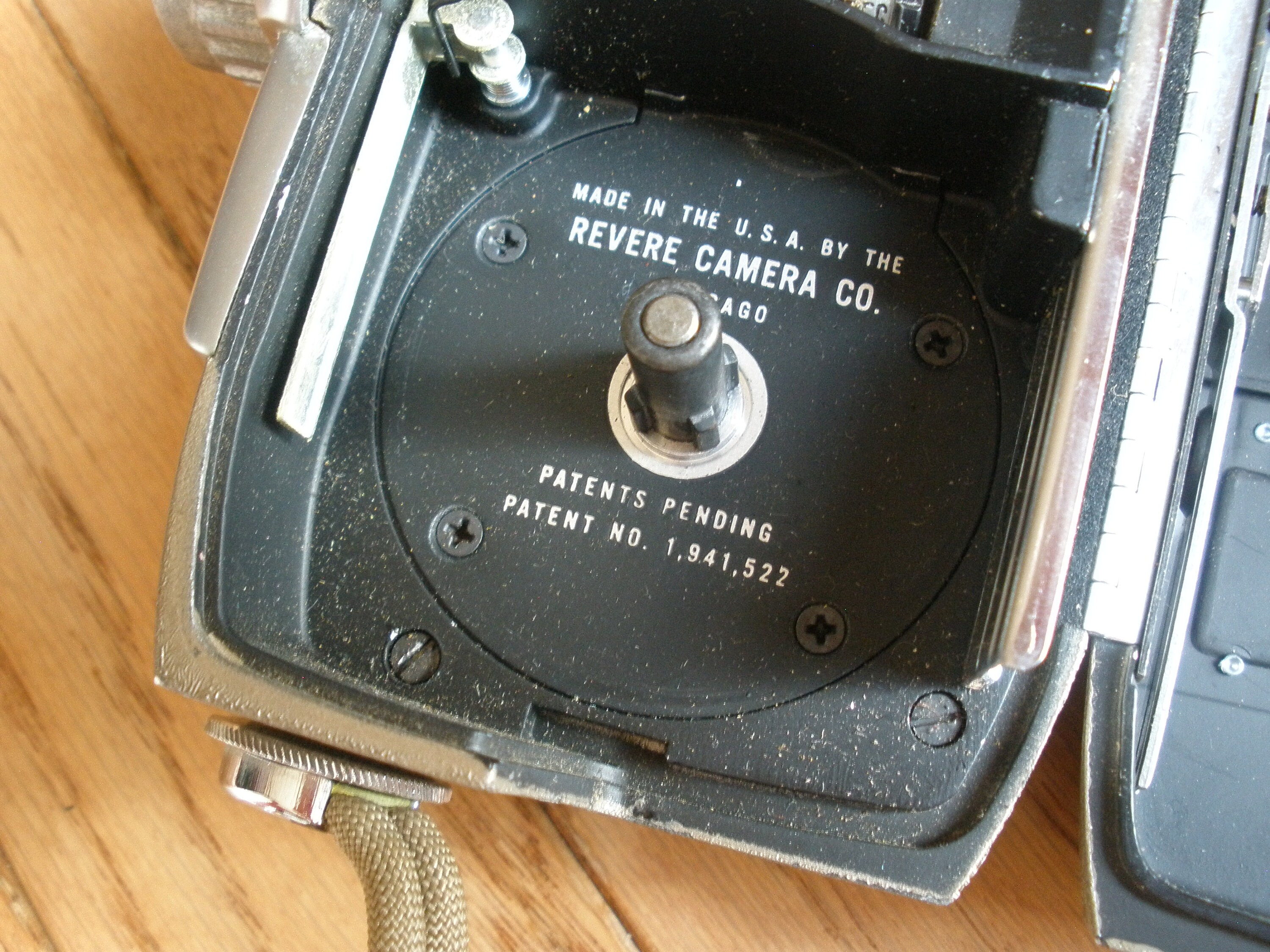 1957 REVERE Eight Model 50 MOVIE CAMERA Revere Camera Co Collectible ...