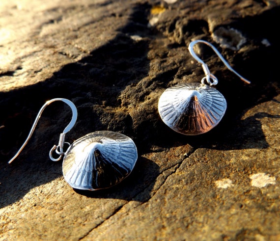 dAgDesigns Sterling Silver Shell Limpet Style Drop Earrings Beach Inspired Textured Oxidised Dangle Earrings