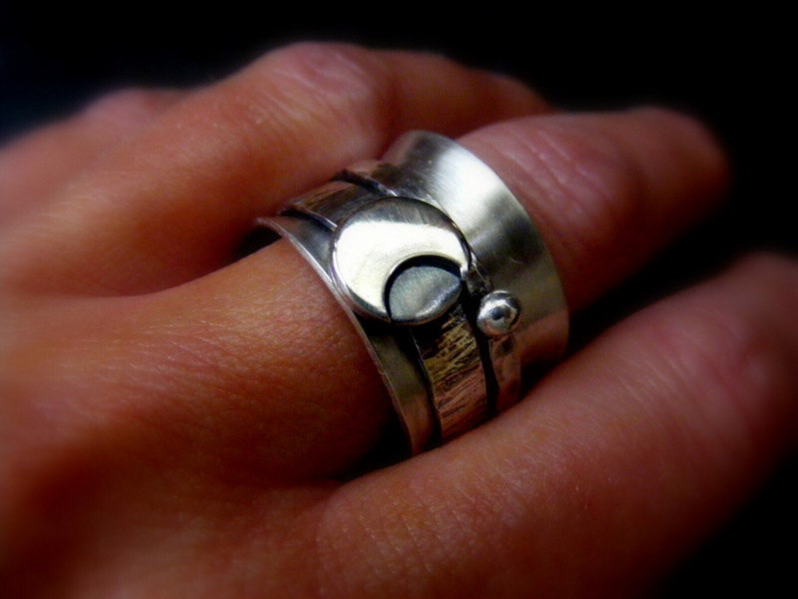 Silver Spinner Ring Moon With Hammered Band Crescent Moon Meditation ...