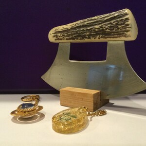 Alaska Souvenir Lot Meza Luna Chopper Ulu Knife Stand Faux Bone State ...