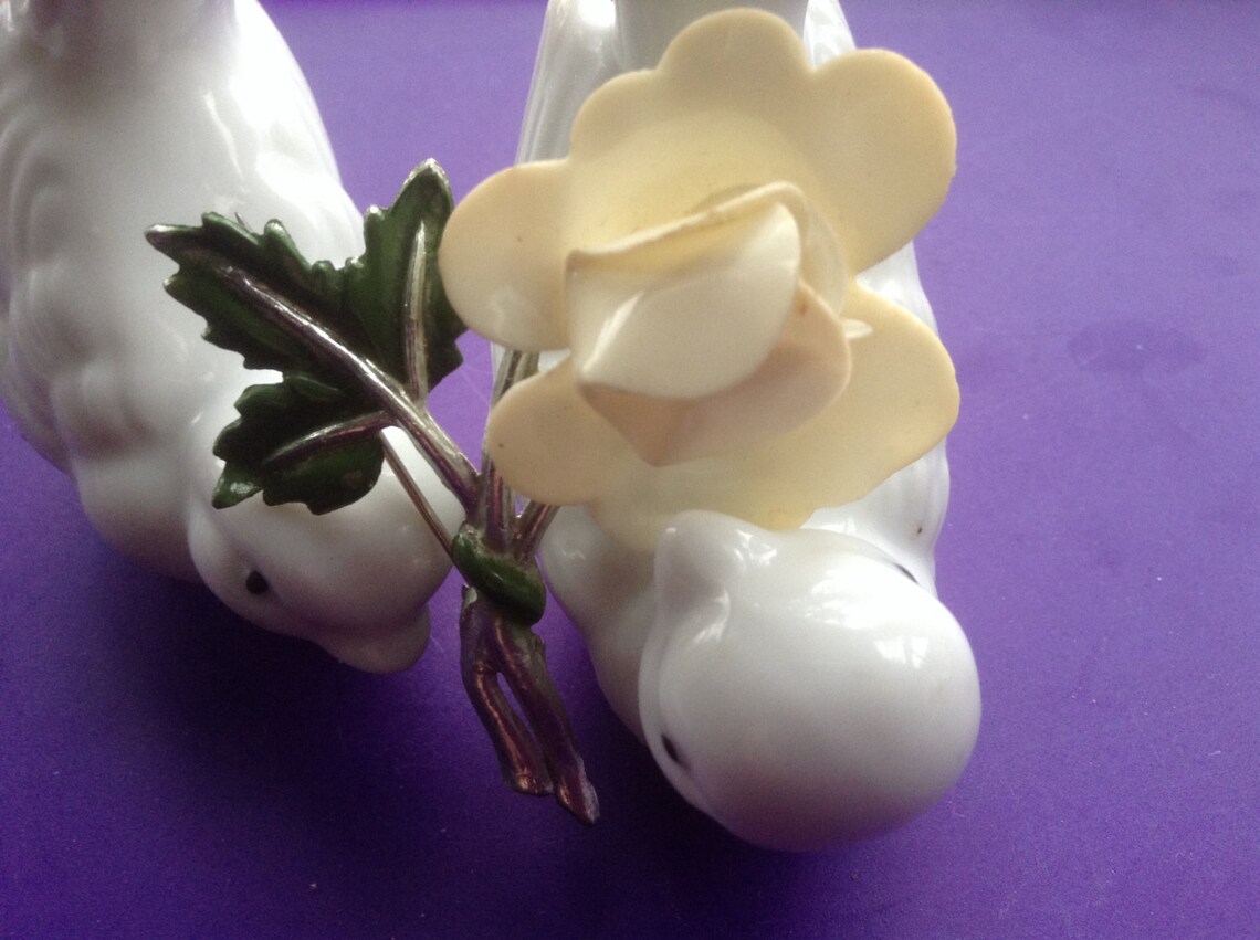 Rose Pin Brooch White 1960s Plastic Silvertone Green Bridal - Etsy