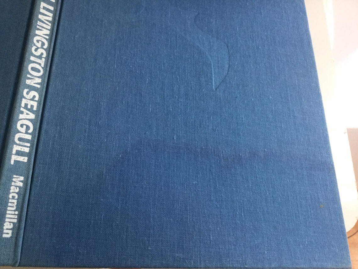 Jonathan Livingstone Seagull by Richard Bach - paymentsjza