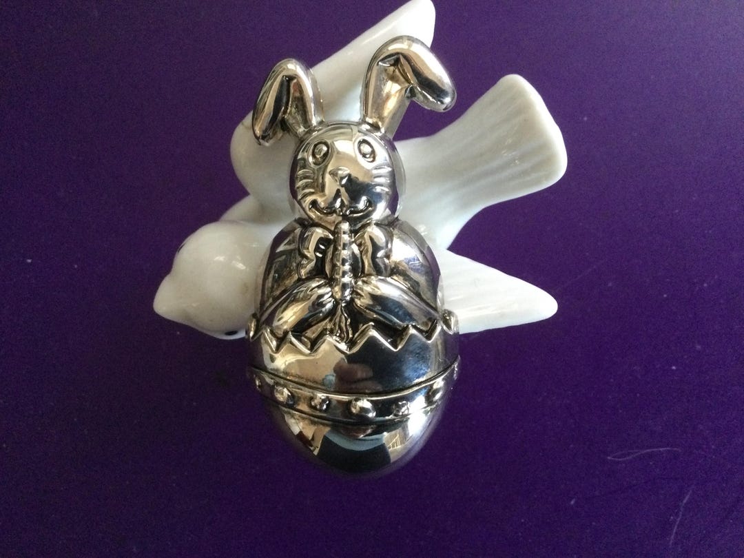 Rabbit Brooch Pendant Made by Best Bunny Polished Silver Easter Carrot ...