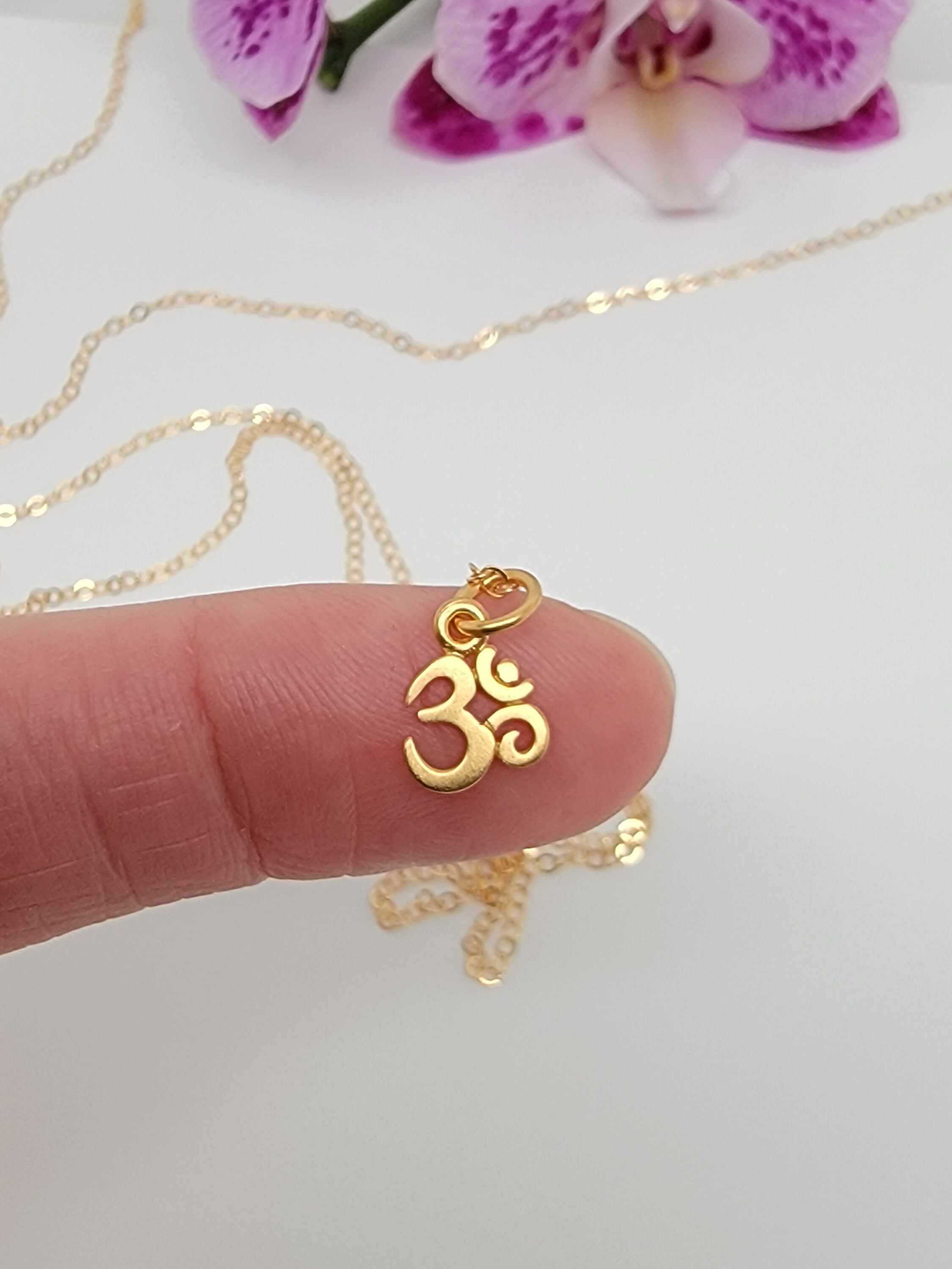 Om Necklace Ohm Necklace Yoga Jewelry Spiritual Prayer Charm Meditation ...