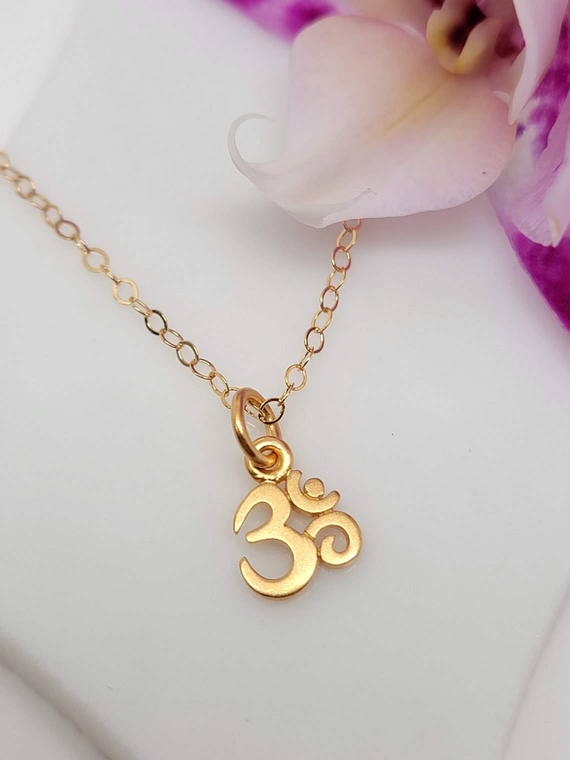 Om Necklace Ohm Necklace Yoga Jewelry Spiritual Prayer Charm Meditation ...