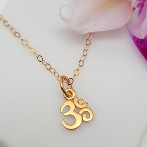 Om Necklace Ohm Necklace Yoga Jewelry Spiritual Prayer Charm Meditation ...