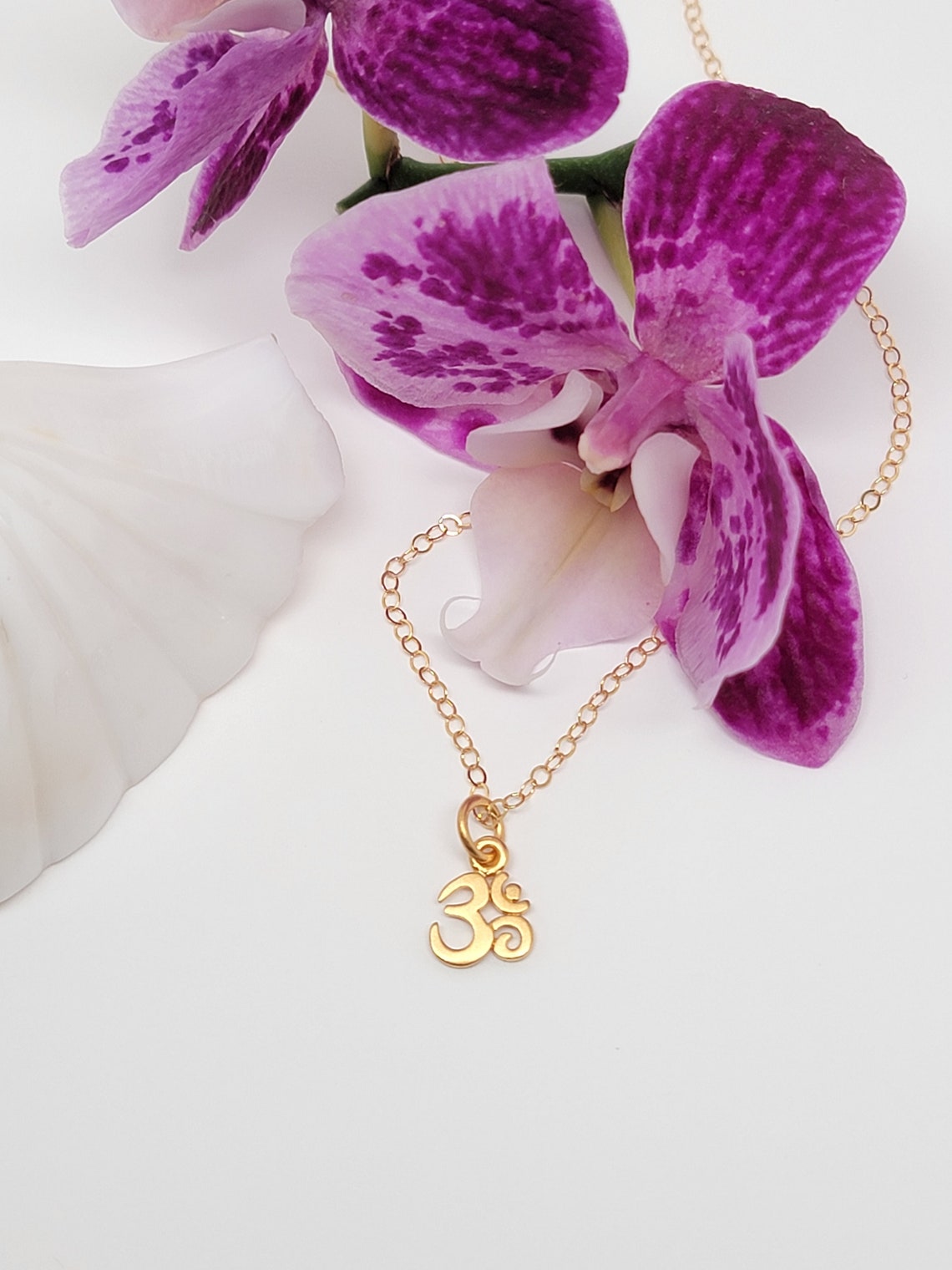 Om Necklace Ohm Necklace Yoga Jewelry Spiritual Prayer Charm Meditation ...