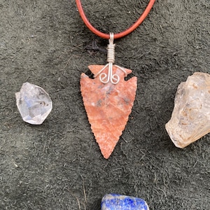 Kay County Chert Arrowhead Pendant by Chumash Artist Steven Saffold - Etsy