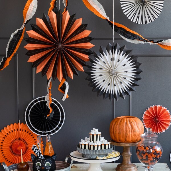 Halloween Crepe Paper Garland - Etsy