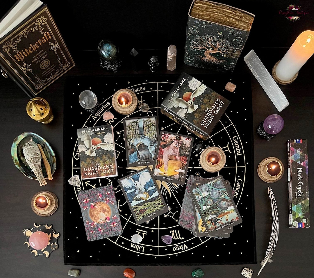 The GUARDIAN of the NIGHT Tarot-tarot Card-animal Tarot Card-tarot Gift ...